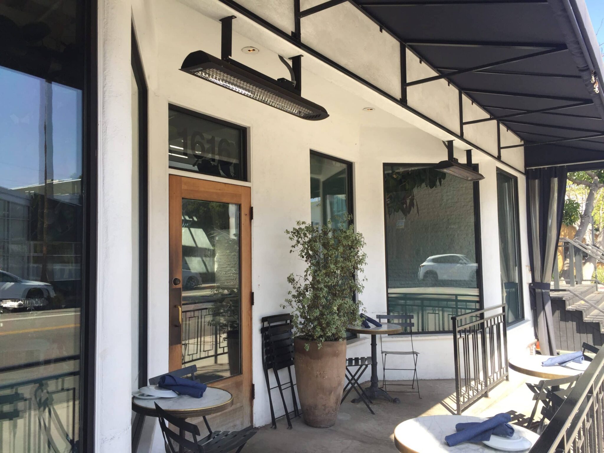 Tungsten Electric Restaurant Walkway - Bromic Heating Australia