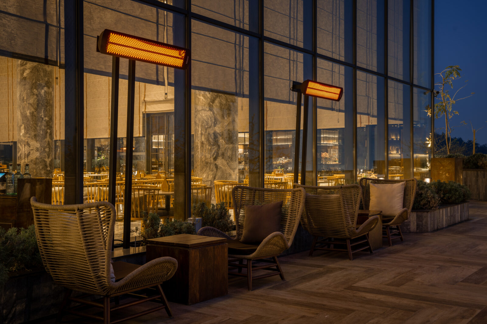 High-End Outdoor Natural Gas Heaters - Bromic Heating Australia