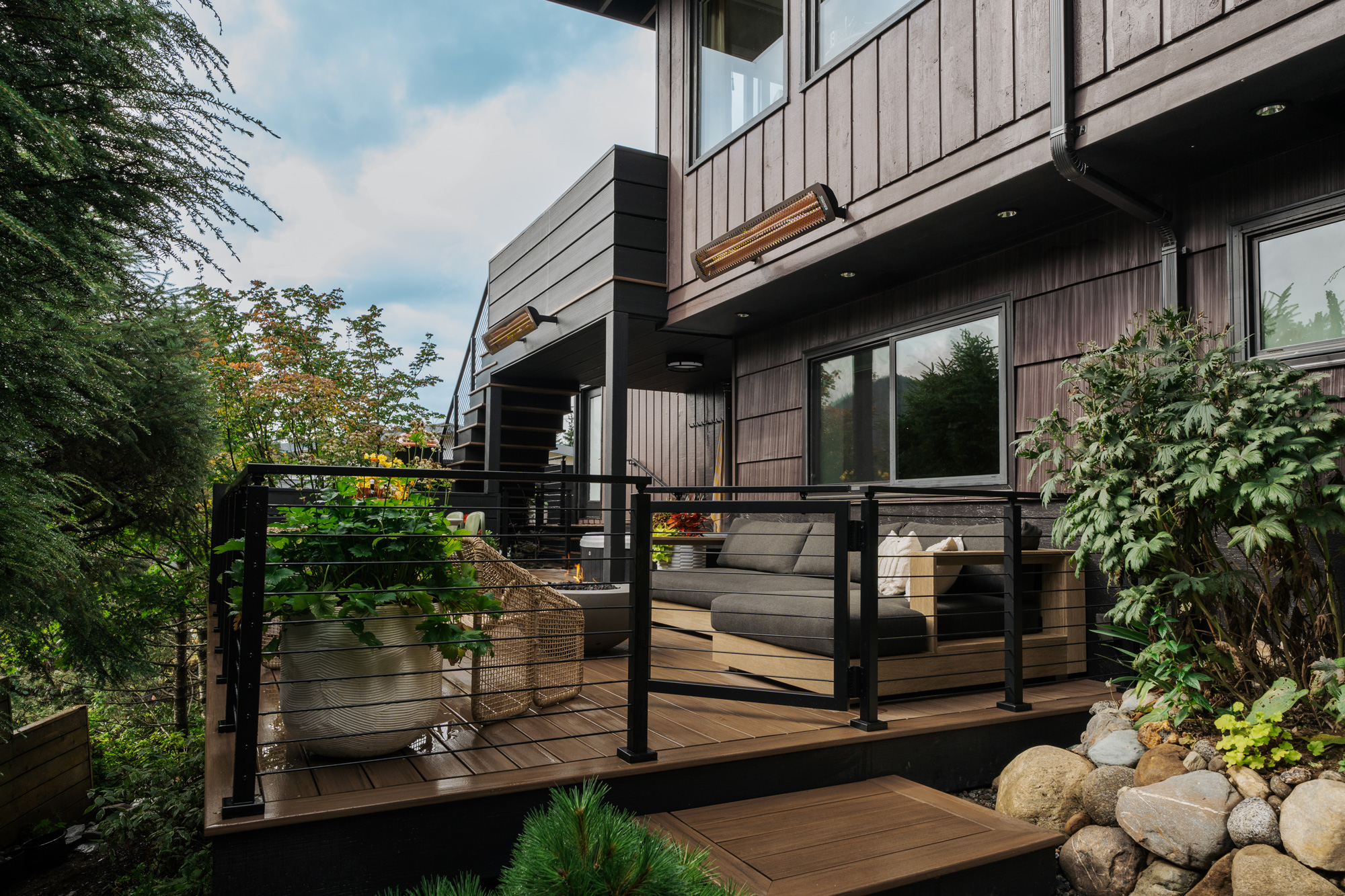 Revolutionizing Outdoor Living in Extreme Climates - Bromic Heating ...
