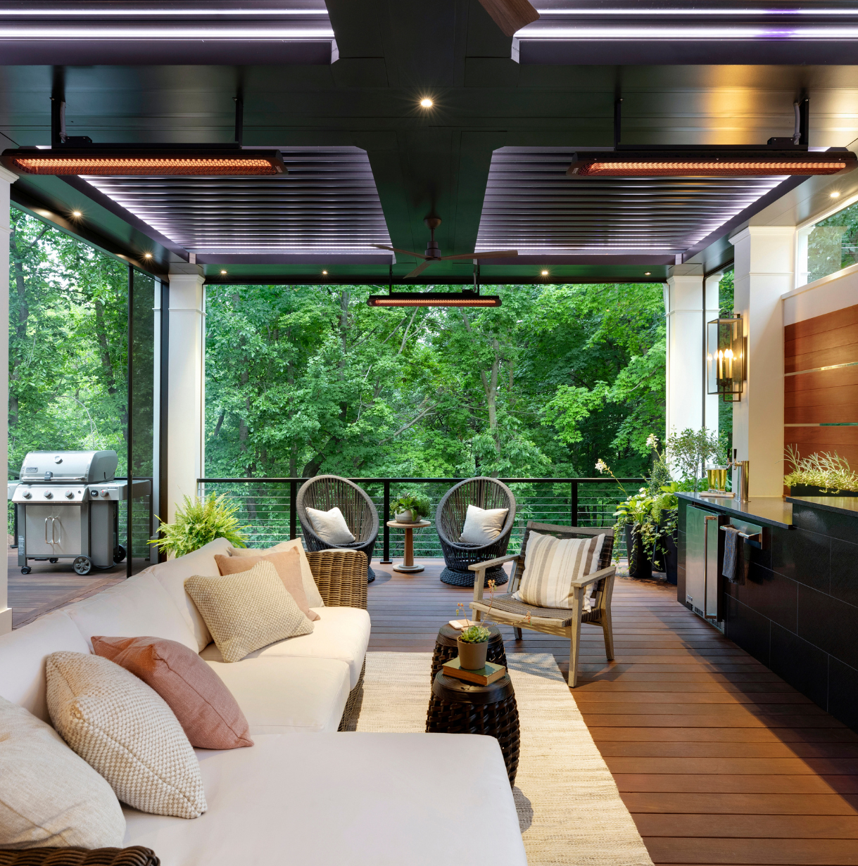 High-End Outdoor Natural Gas Heaters - Bromic Heating Australia
